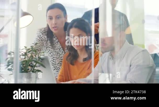 Focus teamwork Stock Videos & Footage - HD and 4K Video Clips - Alamy