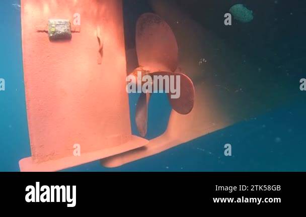 Ships flare Stock Videos & Footage - HD and 4K Video Clips - Alamy