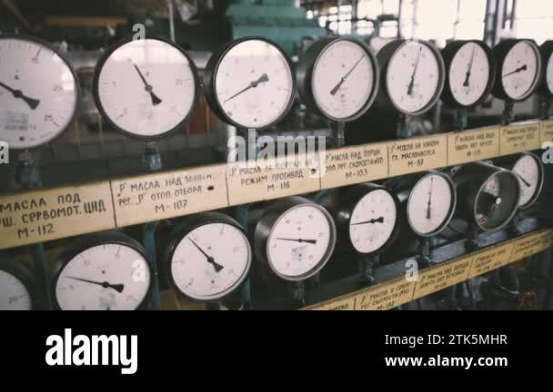 Pressure sensor manometer Stock Videos & Footage - HD and 4K Video ...