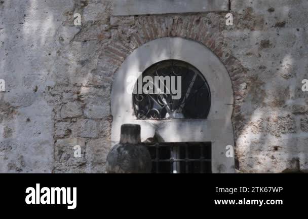 Shaped tombstone Stock Videos & Footage - HD and 4K Video Clips - Alamy