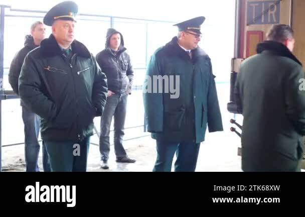 Cargo inspection Stock Videos & Footage - HD and 4K Video Clips - Alamy