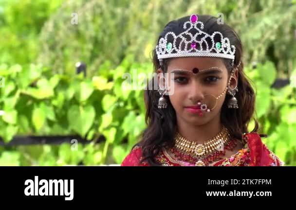 Durga Puja Look Photo-shoot based on agomoni Festival with ethnic look ...