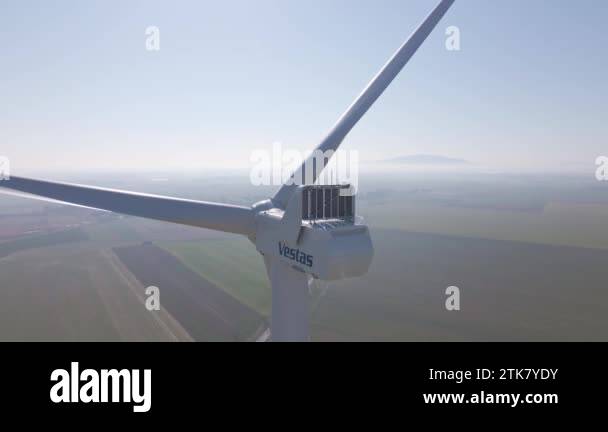 Vestas wind system Stock Videos & Footage - HD and 4K Video Clips - Alamy