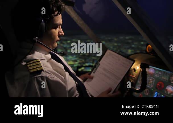 Flight mode plane Stock Videos & Footage - HD and 4K Video Clips - Alamy