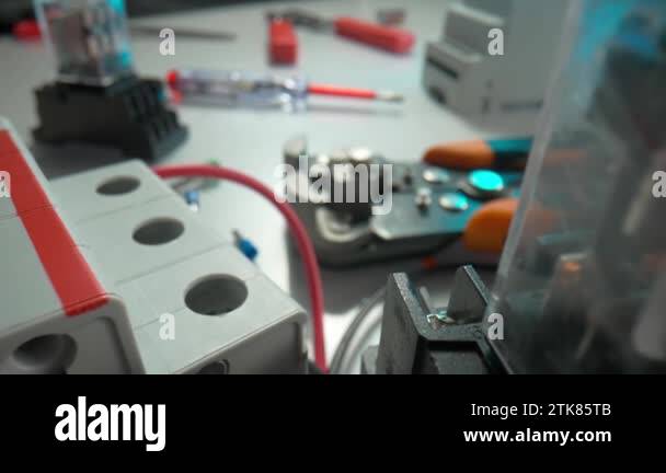 Relay relays Stock Videos & Footage - HD and 4K Video Clips - Alamy
