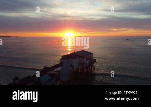 Golden sunrise over pier Stock Videos & Footage - HD and 4K Video Clips ...