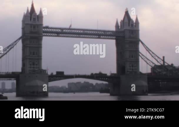 1970s tower bridge Stock Videos & Footage - HD and 4K Video Clips - Alamy