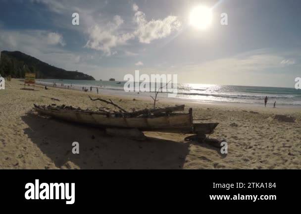 Kids playing in the sea Stock Videos & Footage - HD and 4K Video Clips ...