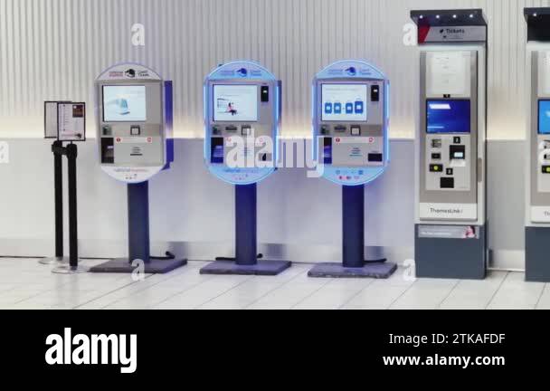 Currency exchange machine atm Stock Videos & Footage - HD and 4K Video ...