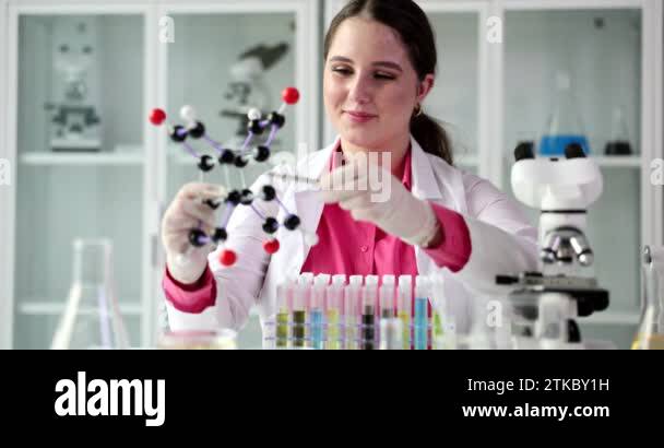Methods of physics Stock Videos & Footage - HD and 4K Video Clips - Alamy