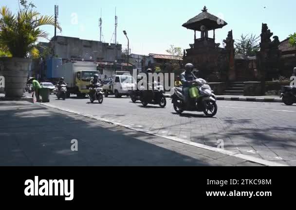 Road kerb side Stock Videos & Footage - HD and 4K Video Clips - Alamy