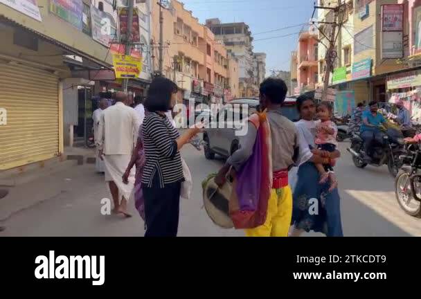 Puttaparthi india Stock Videos & Footage - HD and 4K Video Clips - Alamy