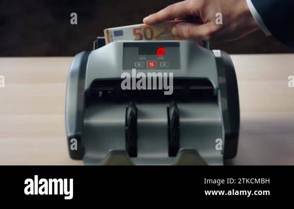 Electronic cash counting machine with wad euro bills denomination of ...