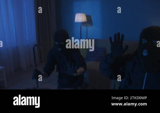 Video of two burglars, intruders, being caught red-handed in the house ...