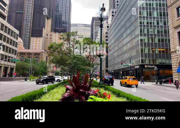 This video shows street views of Park Avenue and its surrounding ...