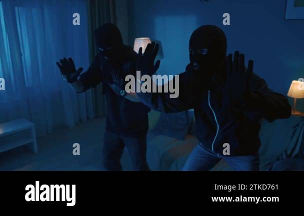 Video of two burglars, intruders, being caught red-handed in the house ...