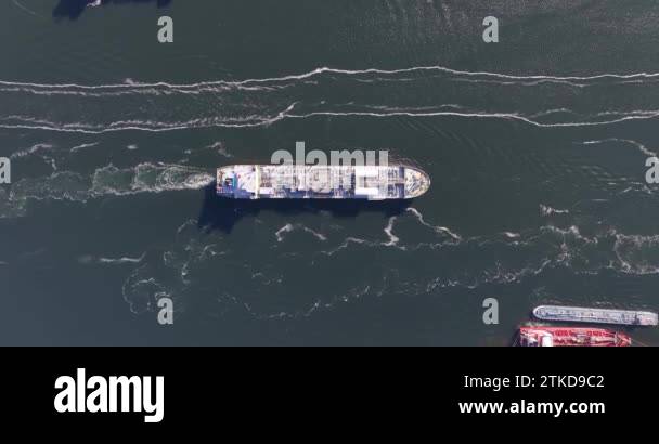 Tanker ship movement Stock Videos & Footage - HD and 4K Video Clips - Alamy
