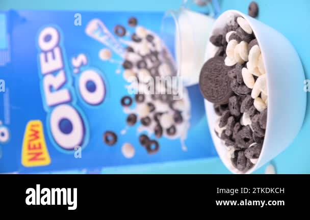 Oreo Flavored Breakfast Cereal, black and white dry breakfast rings ...