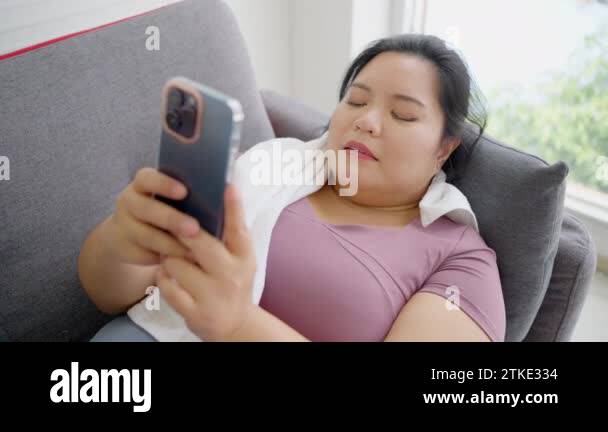 Happy chubby woman, happy, and vivacious plus-size women. Embrace the ...