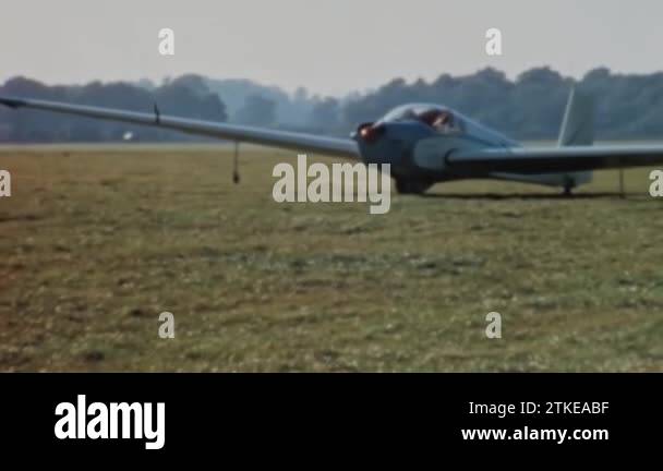 Propeller light Stock Videos & Footage - HD and 4K Video Clips - Alamy