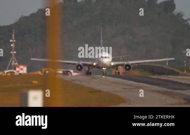 Airplane crash plane burning Stock Videos & Footage - HD and 4K Video ...