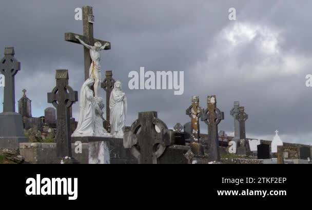 Crucifixion jesus christ stone Stock Videos & Footage - HD and 4K Video Clips - Alamy