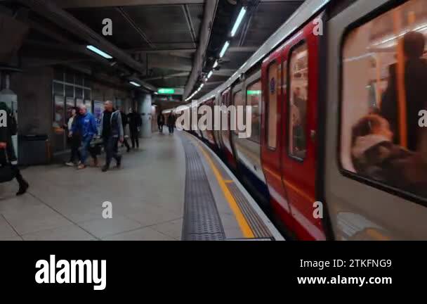 London underground tube tfl britain Stock Videos & Footage - HD and 4K ...
