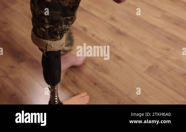 prosthetic legs, Military heroes, Injured soldiers. Amputee and ...