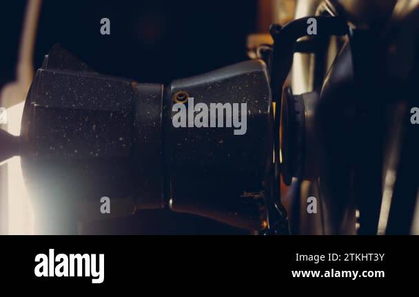 Boil the coffee in the coffee maker and make steam and condensate ...