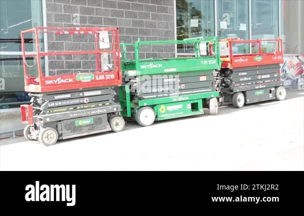 Small cherry picker Stock Videos & Footage - HD and 4K Video Clips - Alamy