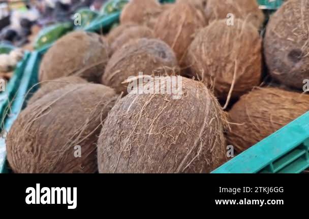 Coconuts boxes Stock Videos & Footage - HD and 4K Video Clips - Alamy