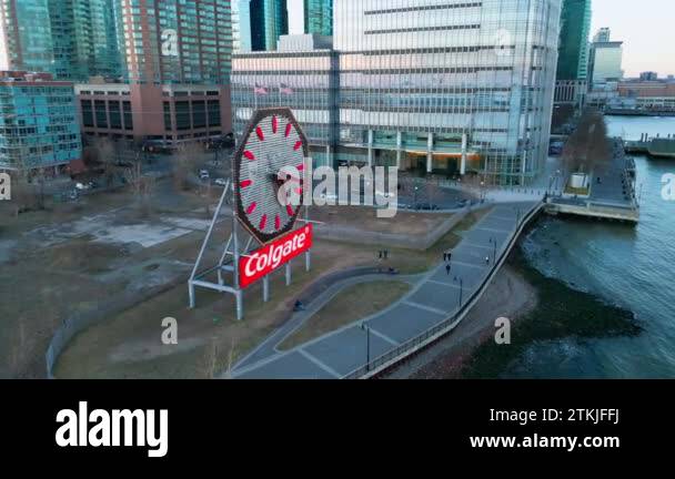 Colgate clock nyc skyline Stock Videos & Footage - HD and 4K Video ...