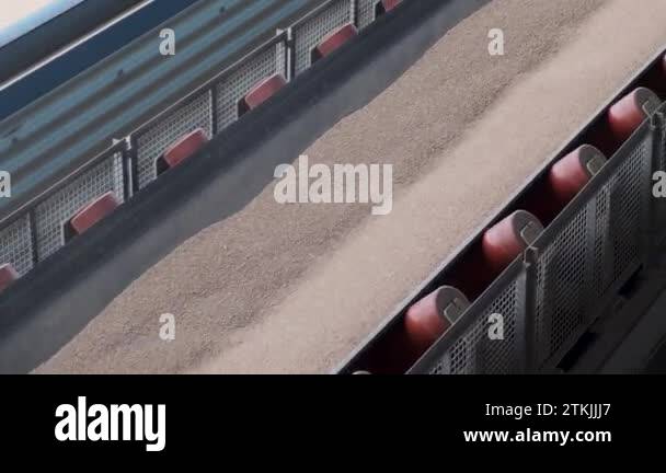 Container horizontal Stock Videos & Footage - HD and 4K Video Clips - Alamy
