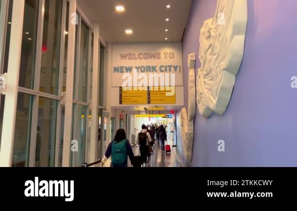 Jfk airport new york Stock Videos & Footage - HD and 4K Video Clips - Alamy