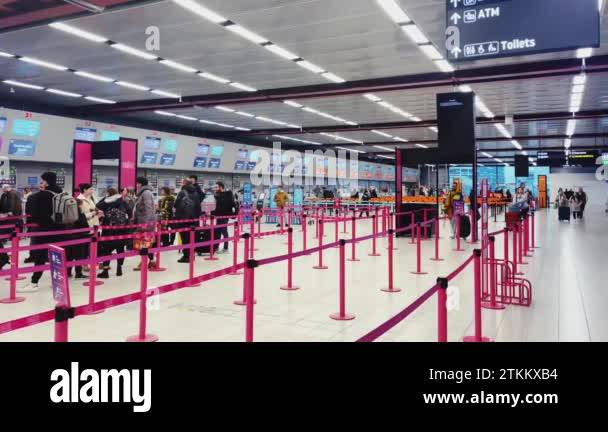 Wizzair check in desks Stock Videos & Footage - HD and 4K Video Clips ...
