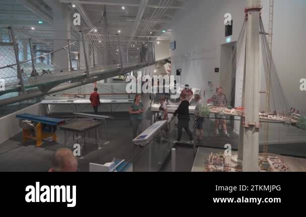 Technological museum Stock Videos & Footage - HD and 4K Video Clips - Alamy