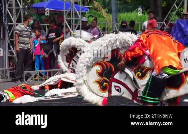 Indonesian performing Jaranan dance (kuda lumping, kuda kepang) dance ...