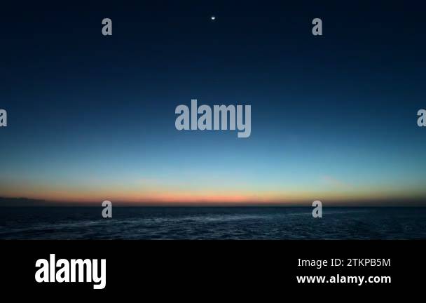 Moon jupiter venus Stock Videos & Footage - HD and 4K Video Clips - Alamy