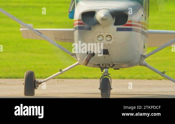 Flying pilot lessons and flight training for recreational pilot permit ...