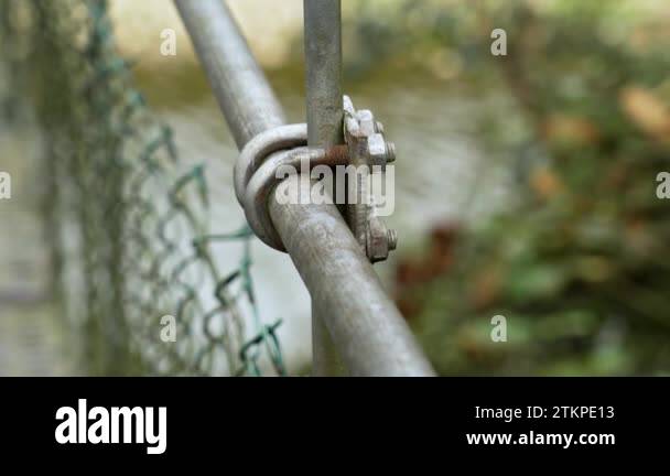Threaded chain Stock Videos & Footage - HD and 4K Video Clips - Alamy