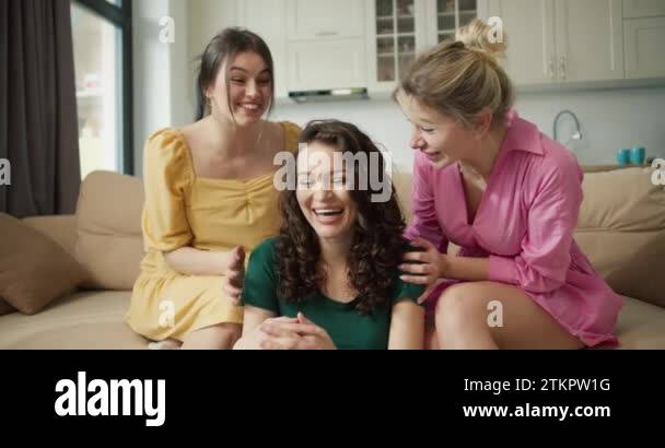 Shocked three girls Stock Videos & Footage - HD and 4K Video Clips - Alamy