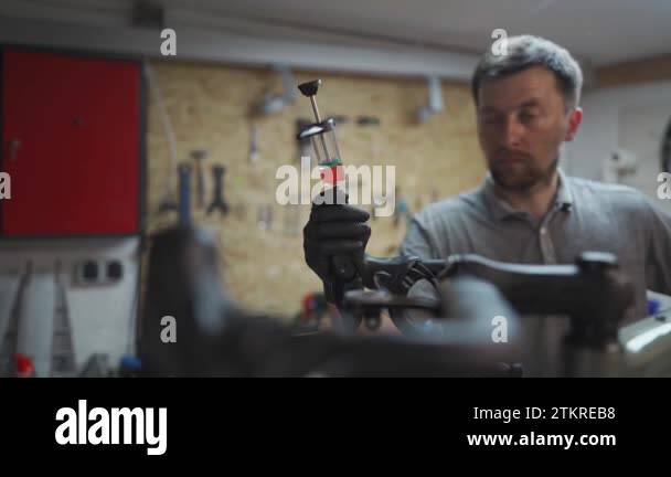 Cycle brakes Stock Videos & Footage - HD and 4K Video Clips - Alamy