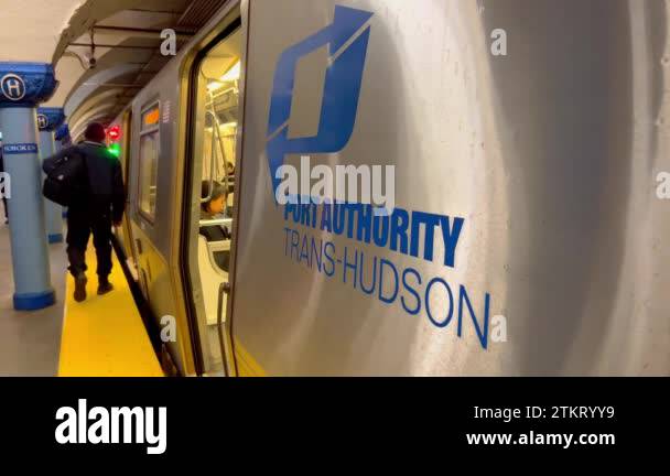PATH train Port Authority Trans Hudson - NEW YORK, UNITED STATES OF ...
