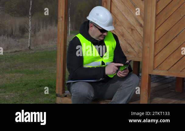 Engineer structure Stock Videos & Footage - HD and 4K Video Clips - Alamy