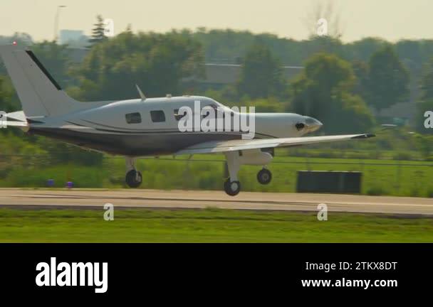 Corporate jet aircraft Stock Videos & Footage - HD and 4K Video Clips ...