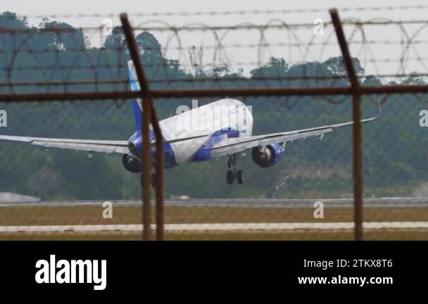 PHUKET, THAILAND - JANUARY 30, 2023: Airbus A321 of IndiGo landing ...