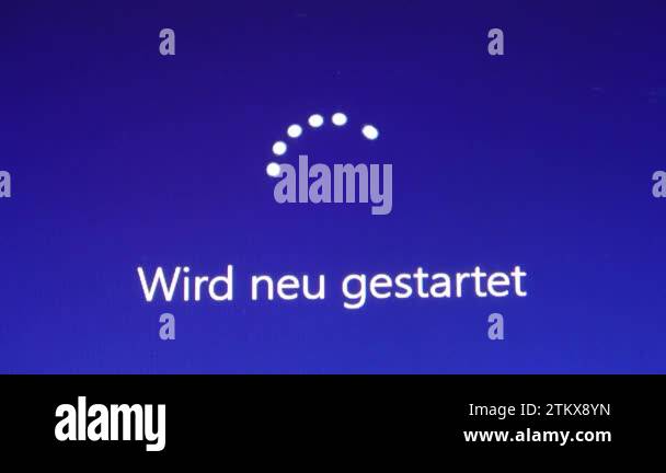 Windows 11 error Stock Videos & Footage - HD and 4K Video Clips - Alamy