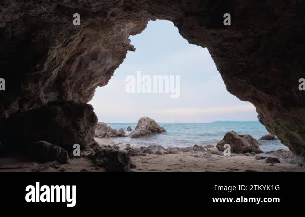 Amazing caves Stock Videos & Footage - HD and 4K Video Clips - Alamy