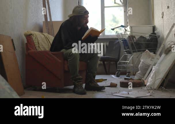 Homeless man reading Stock Videos & Footage - HD and 4K Video Clips - Alamy