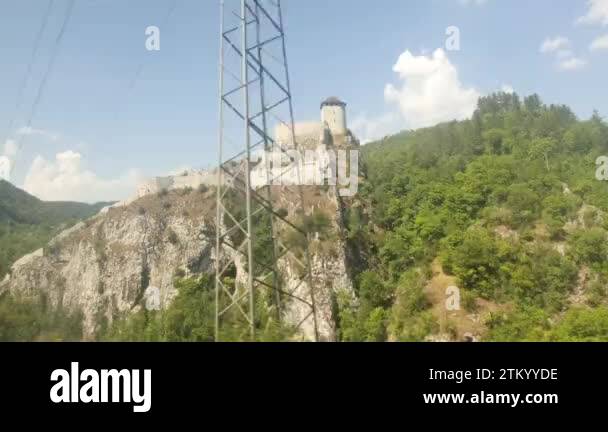 Castle drive Stock Videos & Footage - HD and 4K Video Clips - Alamy